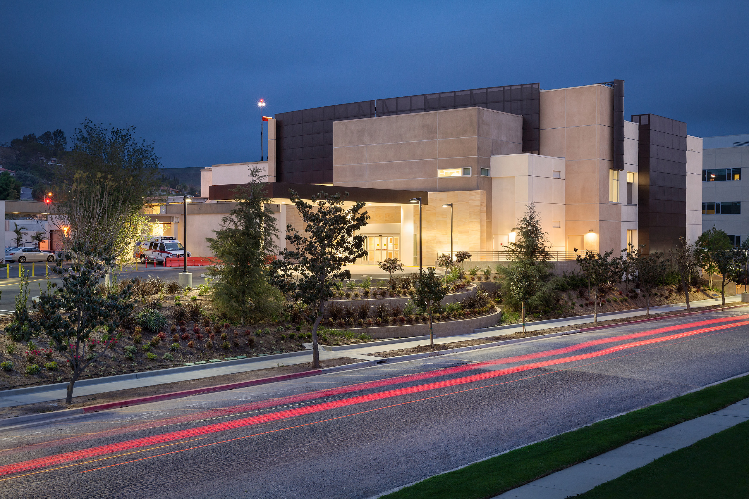 Simi Valley Hospital Multi Floor Expansion